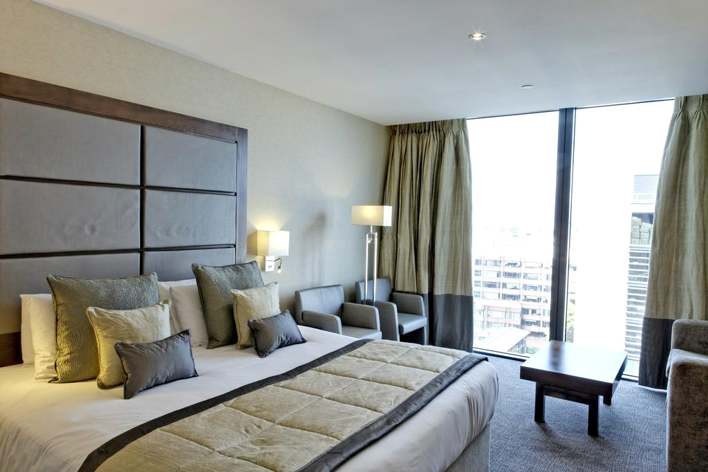Leonardo Royal Hotel London Tower Bridge - LondonNet