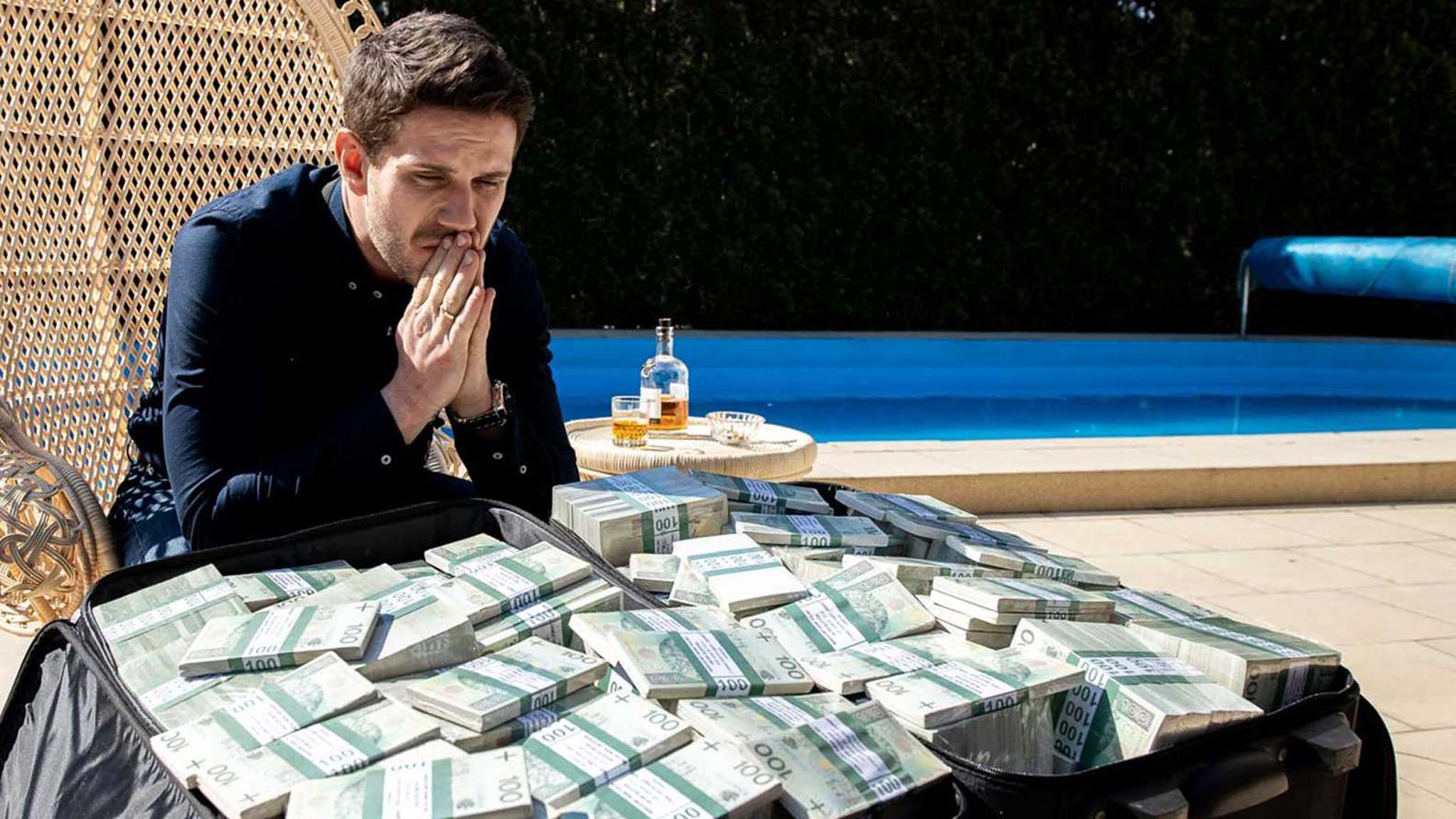 Petla - Film Review and Listings