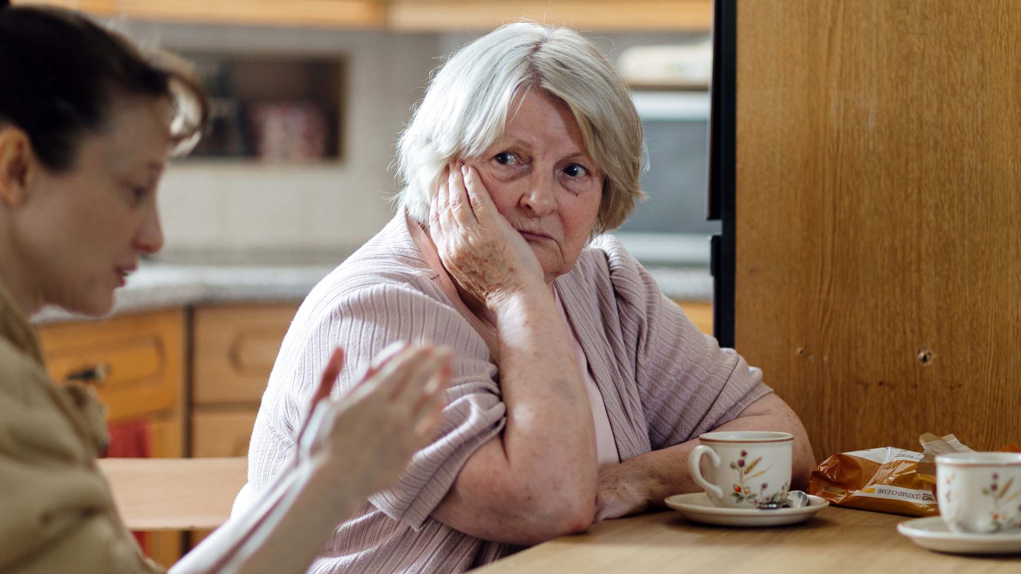 Dragonfly - Film Review and Listings